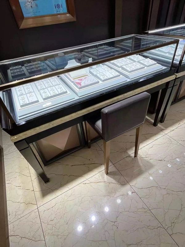 Anti Rust Luxury Display Cabinets Hardware Mall High End Display Cabinets